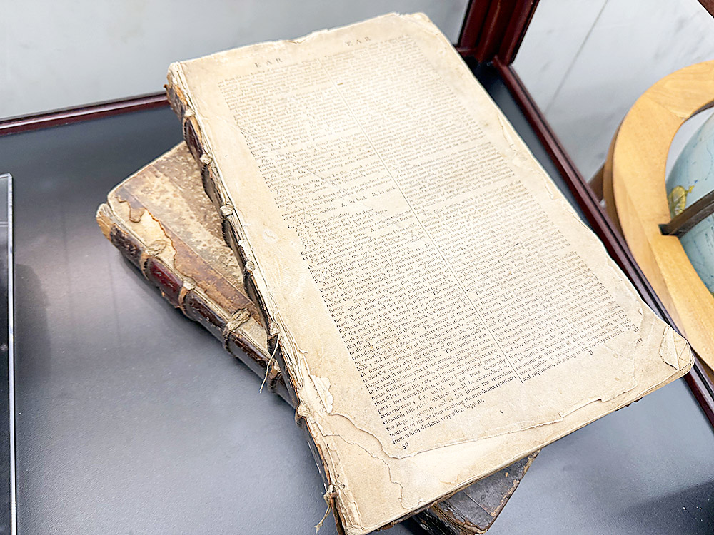 Altoona Area Public Library displays pre-Revolutionary encyclopedia set ...